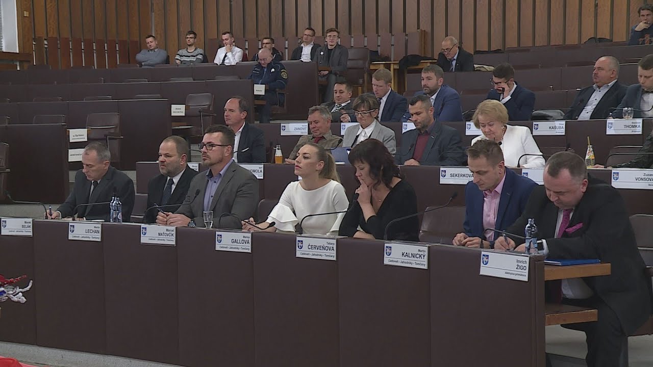 Nový primátor mesta Martin Ján Danko zložil sľub a prevzal insígnie ...
